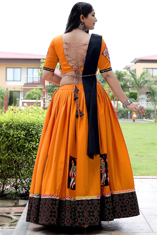 Latest Chaniya Choli Design For Navratri Festival