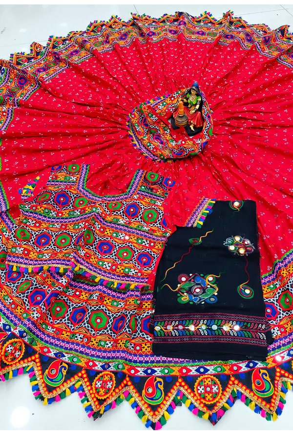 Chaniya Choli for Navratri Ahmedabad 2021 – Anaya Designer Studio