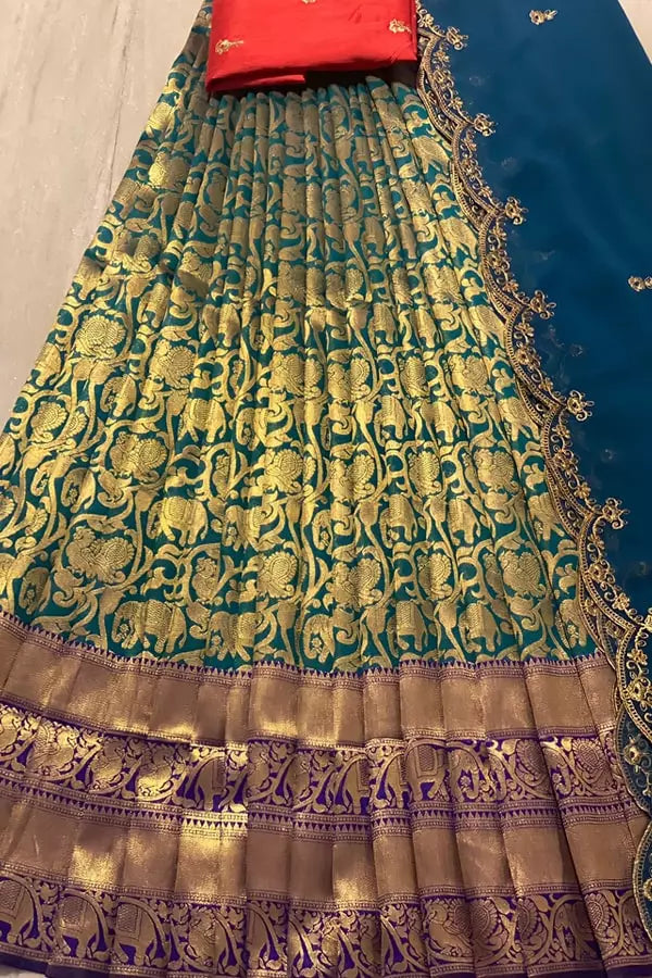Latest Designer Modern Kerala Kasavu Half Saree For Wedding – Anaya ...