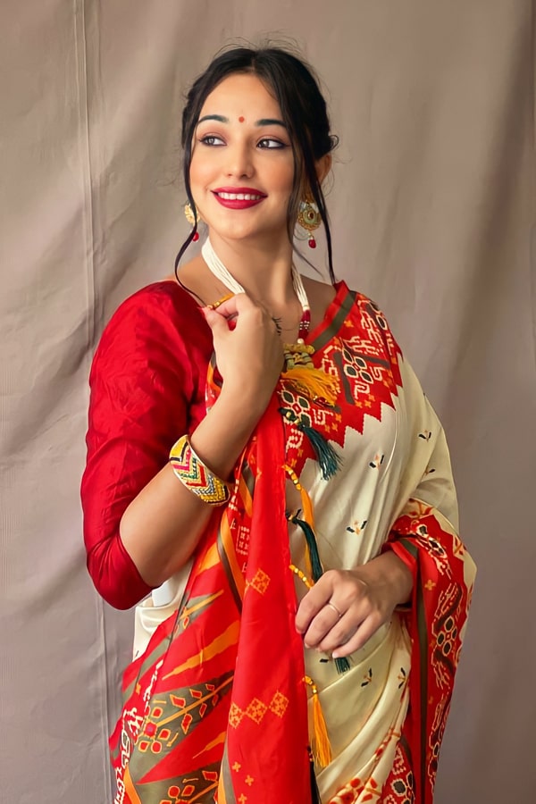 Red White saree for Durga puja Kolkata online – Anaya Designer Studio